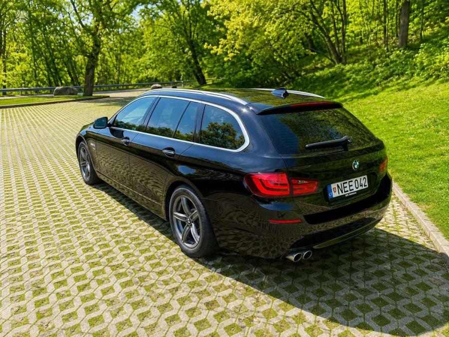 Black BMW 530 2011 in Vilnius, with an engine capacity of 3.00 L and mileage of 380 thousand km for 7400 €, photo 5 on AUTOMOTO.COM.LV