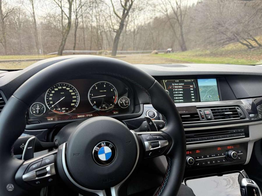Black BMW 530 2011 in Vilnius, with an engine capacity of 3.00 L and mileage of 380 thousand km for 7400 €, photo 21 on AUTOMOTO.COM.LV