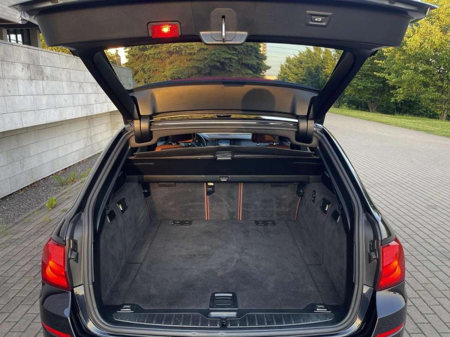 Melns BMW 530 2011 Viļņa, ar dzinēja tilpumu 2.99 L un nobraukumu 325 tūkst. km par 7800 €, foto 11 vietnē AUTOMOTO.COM.LV