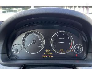 Melns BMW 530 2011 Viļņa, ar dzinēja tilpumu 2.99 L un nobraukumu 325 tūkst. km par 7800 €, foto 23 vietnē AUTOMOTO.COM.LV