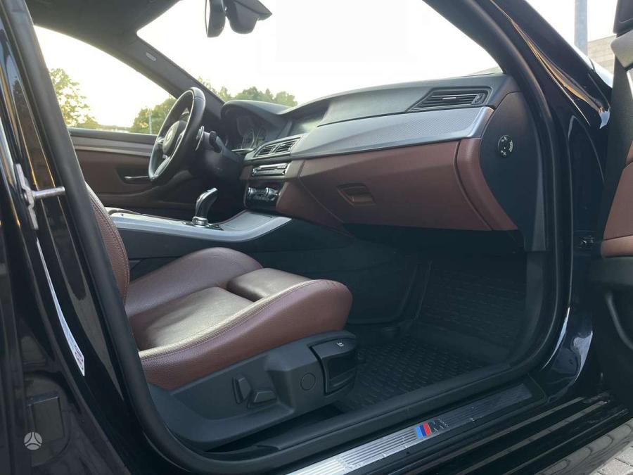 Melns BMW 530 2011 Viļņa, ar dzinēja tilpumu 2.99 L un nobraukumu 325 tūkst. km par 7800 €, foto 32 vietnē AUTOMOTO.COM.LV