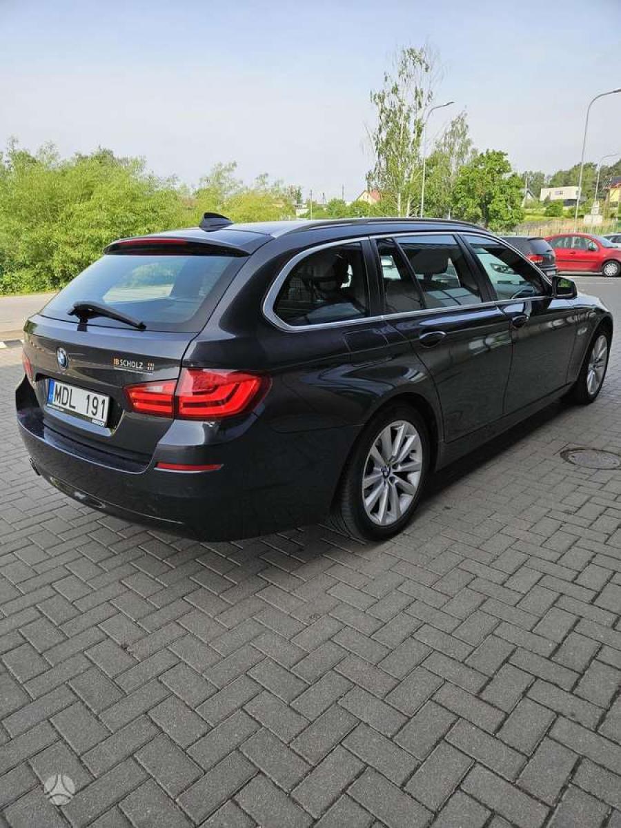 Black BMW 530 2011 in Kaunas, with an engine capacity of 2.99 L and mileage of 393 thousand km for 6000 €, photo 7 on AUTOMOTO.COM.LV