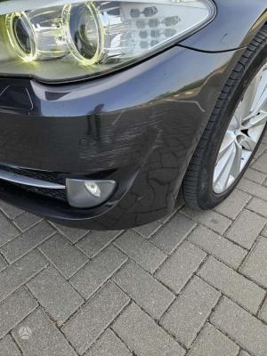 Black BMW 530 2011 in Kaunas, with an engine capacity of 2.99 L and mileage of 393 thousand km for 6000 €, photo 9 on AUTOMOTO.COM.LV