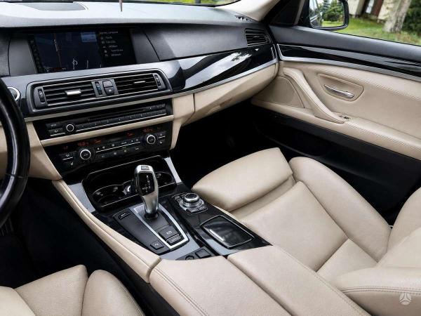 Black BMW 530 2011 in Klaipeda, with an engine capacity of 0.00 L and mileage of 287 thousand km for 7500 €, photo 4 on AUTOMOTO.COM.LV