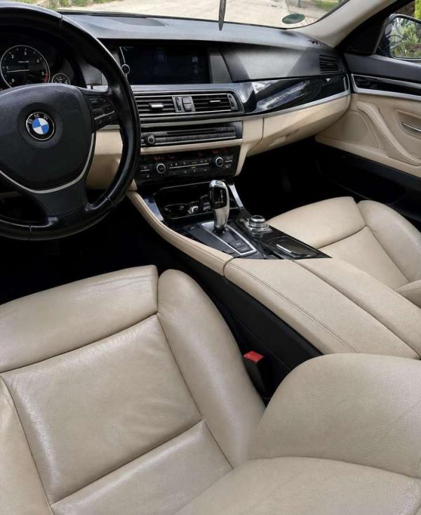 Black BMW 530 2011 in Klaipeda, with an engine capacity of 0.00 L and mileage of 287 thousand km for 7500 €, photo 7 on AUTOMOTO.COM.LV