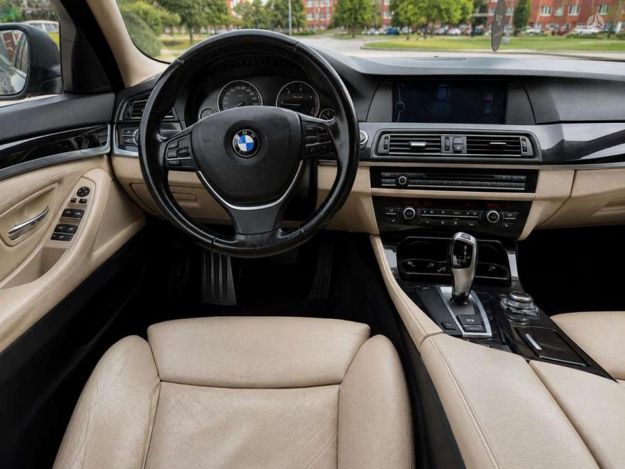 Black BMW 530 2011 in Klaipeda, with an engine capacity of 0.00 L and mileage of 287 thousand km for 7500 €, photo 12 on AUTOMOTO.COM.LV