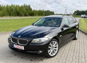 Black BMW 530 2011 in Vilnius, with an engine capacity of 2.99 L and mileage of 323 thousand km for 8250 €, photo 6 on AUTOMOTO.COM.LV