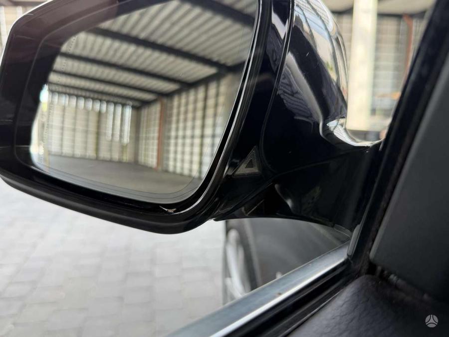 Black BMW 530 2011 in Vilnius, with an engine capacity of 2.99 L and mileage of 323 thousand km for 8250 €, photo 30 on AUTOMOTO.COM.LV