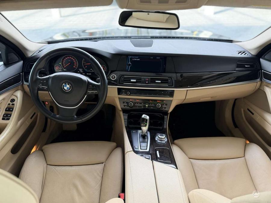 Black BMW 530 2011 in Vilnius, with an engine capacity of 2.99 L and mileage of 323 thousand km for 8250 €, photo 43 on AUTOMOTO.COM.LV