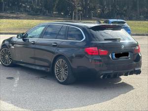 Black BMW 530 2011 in Vilnius, with an engine capacity of 3.00 L and mileage of 287 thousand km for 8200 €, photo 3 on AUTOMOTO.COM.LV