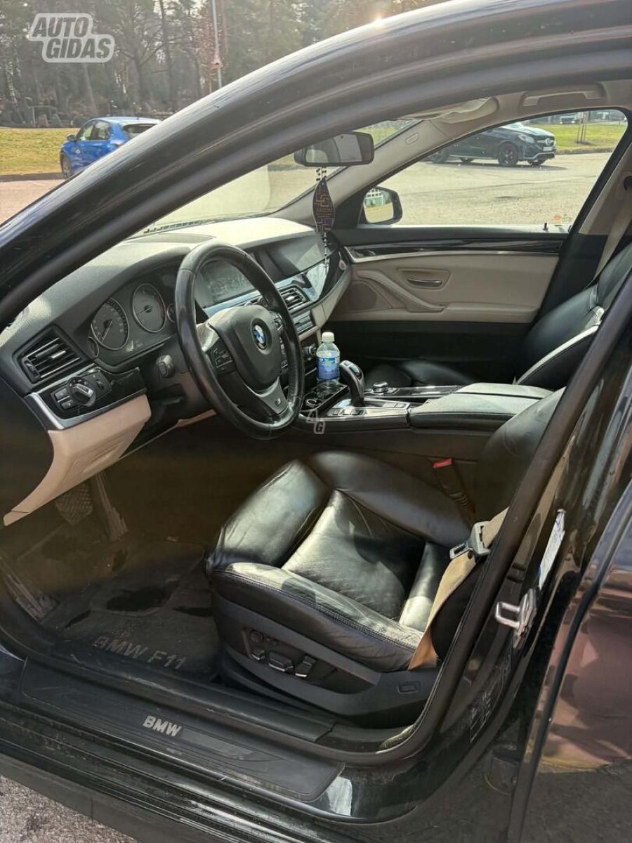 Black BMW 530 2011 in Vilnius, with an engine capacity of 3.00 L and mileage of 287 thousand km for 8200 €, photo 7 on AUTOMOTO.COM.LV