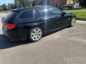 Melns BMW 530 2011 Cēsis, ar dzinēja tilpumu 3.00 L un nobraukumu 363 tūkst. km par 11000 €, foto 3 vietnē AUTOMOTO.COM.LV