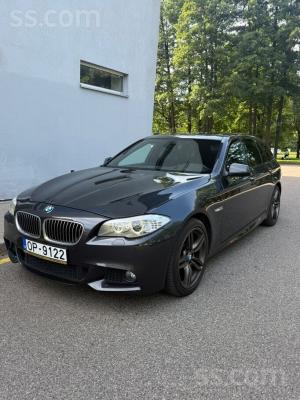 Black BMW 530 2011 in Riga, with an engine capacity of 3.00 L and mileage of 0 thousand km for 9900 €, photo 3 on AUTOMOTO.COM.LV