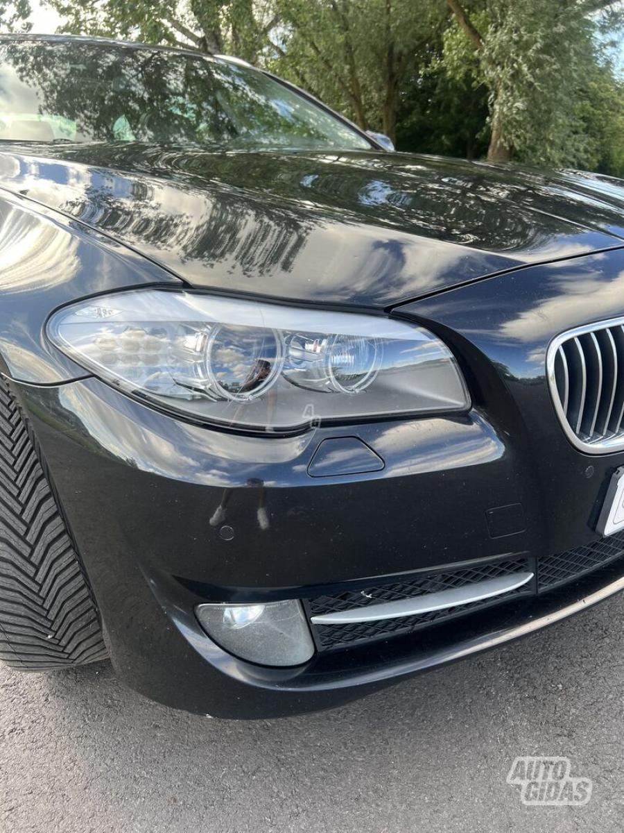 Melns BMW 530 2011 Radviliškis, ar dzinēja tilpumu 3.00 L un nobraukumu 450 tūkst. km par 6500 €, foto 6 vietnē AUTOMOTO.COM.LV