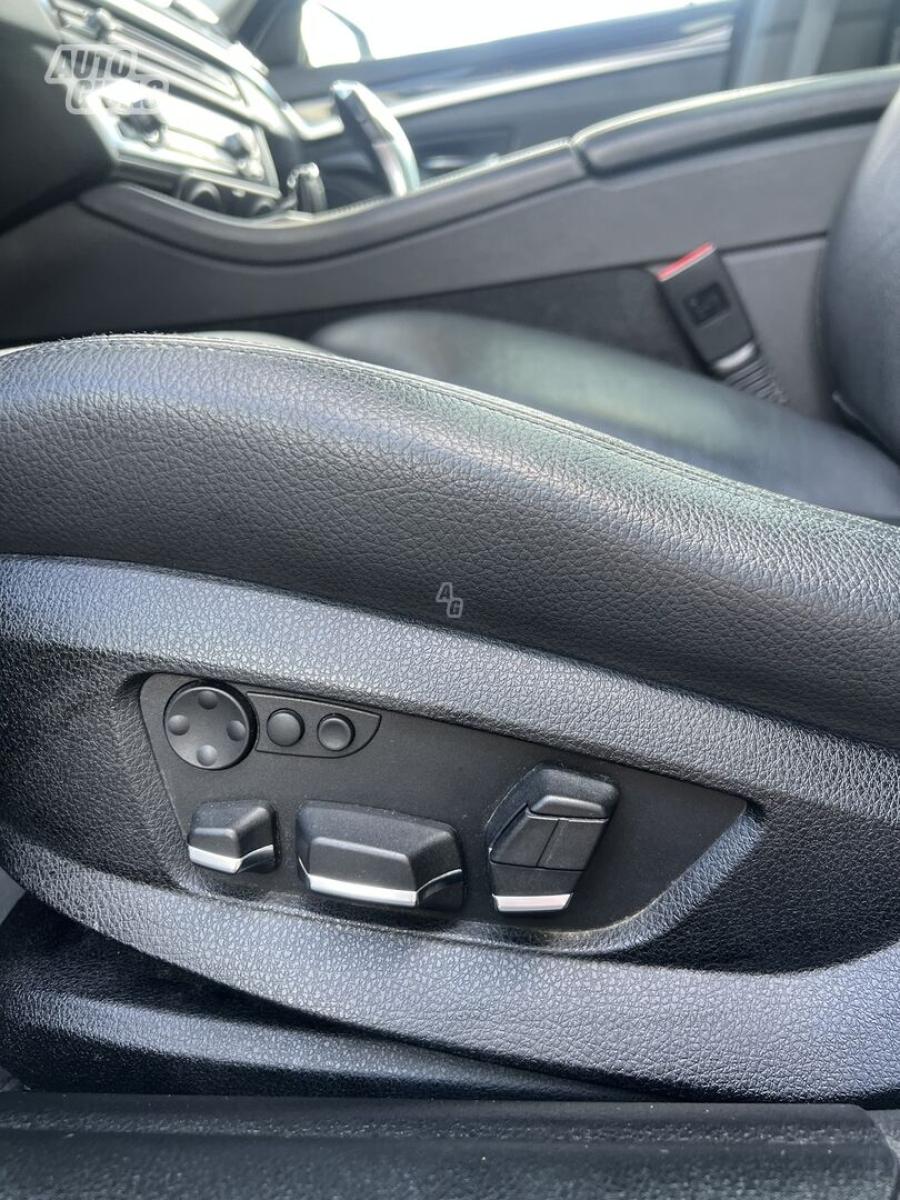 Melns BMW 530 2011 Radviliškis, ar dzinēja tilpumu 3.00 L un nobraukumu 450 tūkst. km par 6500 €, foto 22 vietnē AUTOMOTO.COM.LV