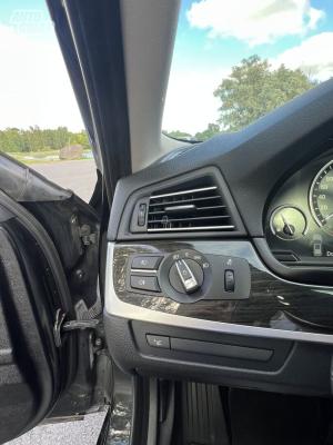 Melns BMW 530 2011 Radviliškis, ar dzinēja tilpumu 3.00 L un nobraukumu 450 tūkst. km par 6500 €, foto 26 vietnē AUTOMOTO.COM.LV