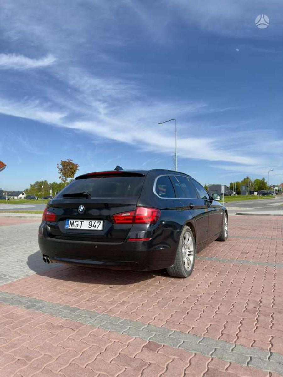 Melns BMW 530 2011 Klaipėda, ar dzinēja tilpumu 3.00 L un nobraukumu 392 tūkst. km par 8000 €, foto 6 vietnē AUTOMOTO.COM.LV