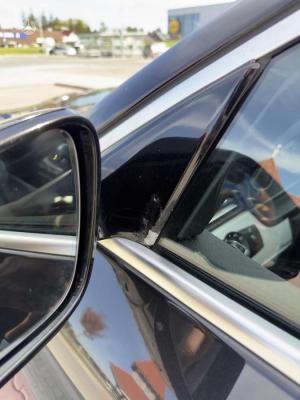 Melns BMW 530 2011 Klaipėda, ar dzinēja tilpumu 3.00 L un nobraukumu 392 tūkst. km par 8000 €, foto 7 vietnē AUTOMOTO.COM.LV