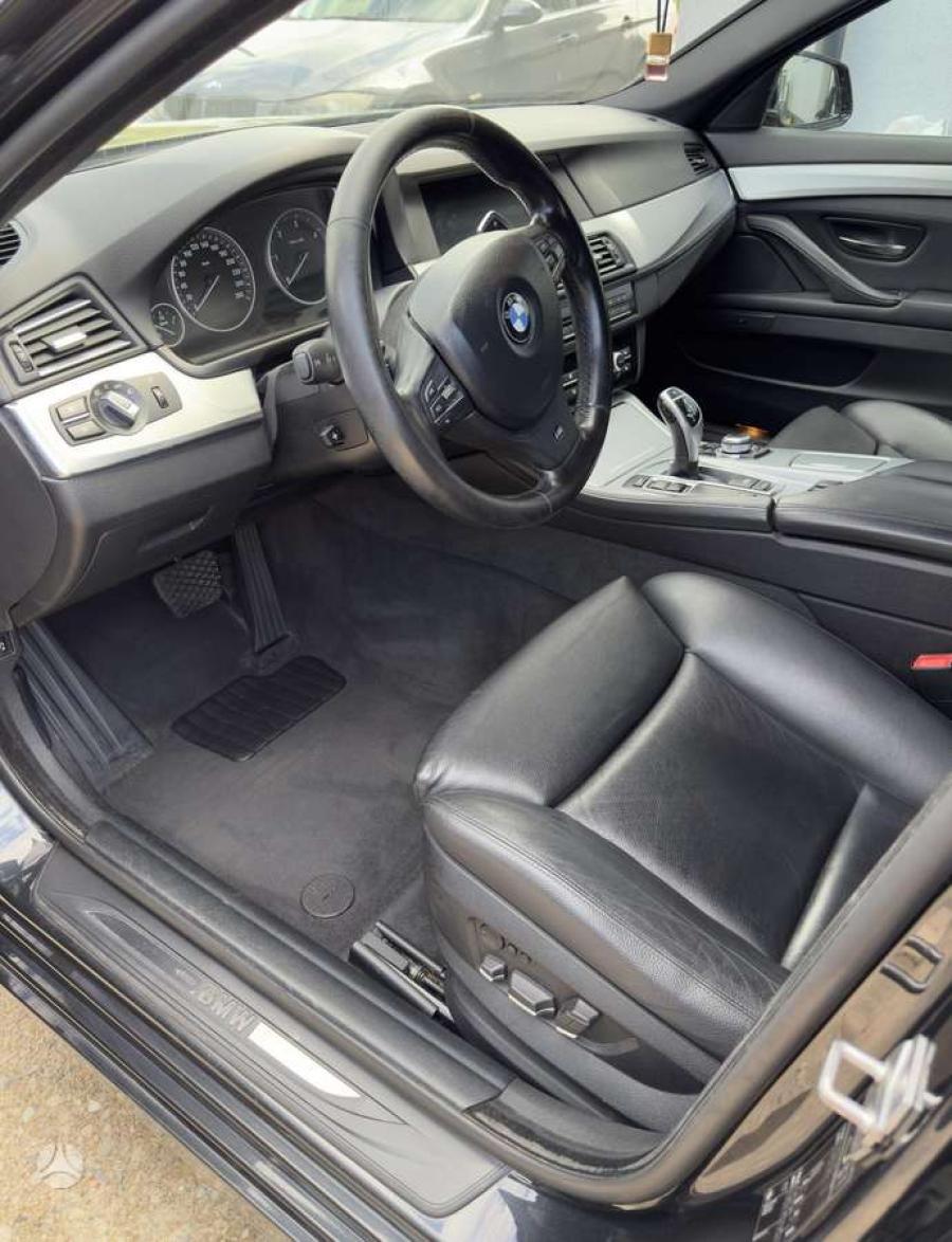 Melns BMW 530 2011 Klaipėda, ar dzinēja tilpumu 3.00 L un nobraukumu 392 tūkst. km par 8000 €, foto 8 vietnē AUTOMOTO.COM.LV