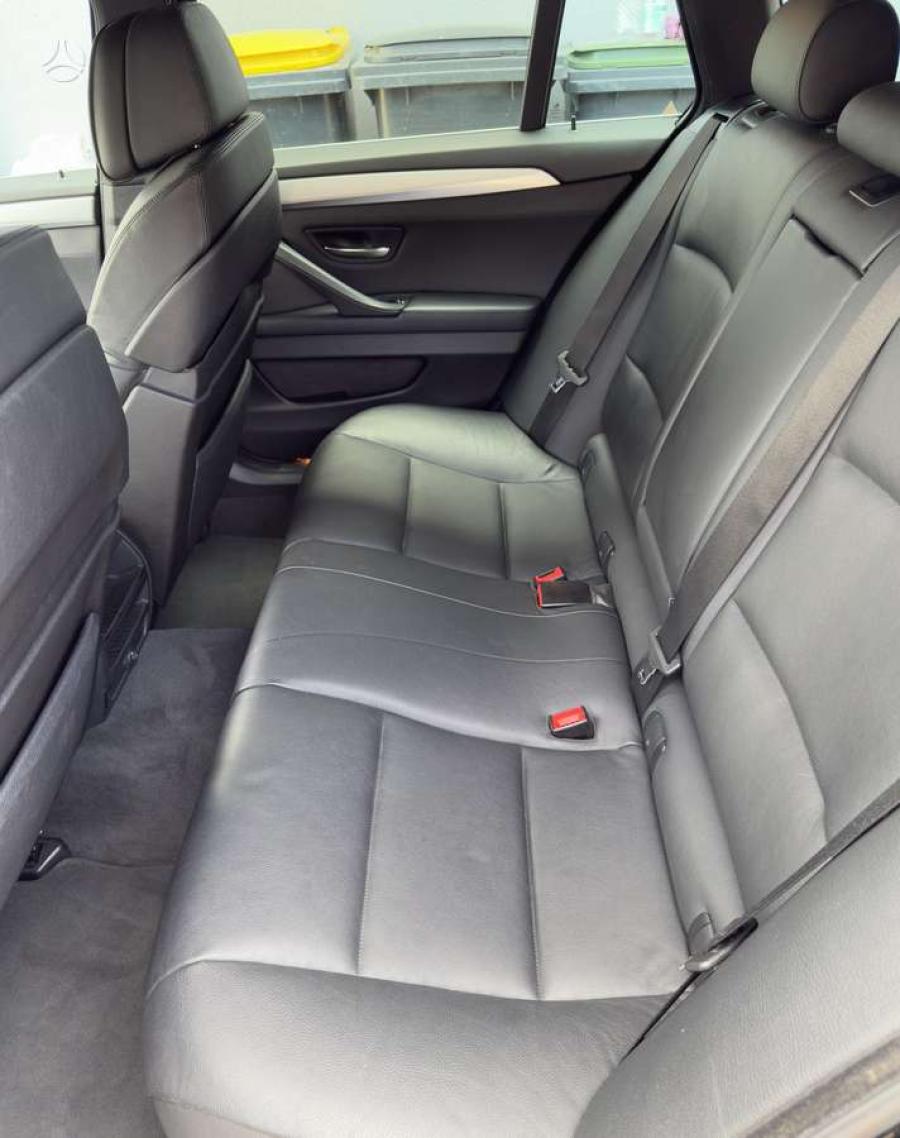 Melns BMW 530 2011 Klaipėda, ar dzinēja tilpumu 3.00 L un nobraukumu 392 tūkst. km par 8000 €, foto 10 vietnē AUTOMOTO.COM.LV