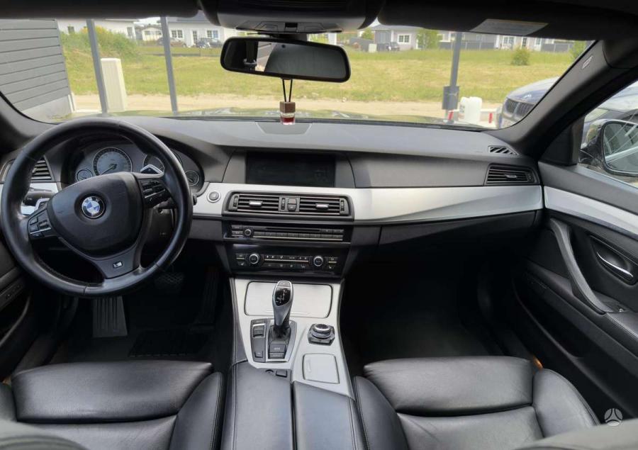 Melns BMW 530 2011 Klaipėda, ar dzinēja tilpumu 3.00 L un nobraukumu 392 tūkst. km par 8000 €, foto 11 vietnē AUTOMOTO.COM.LV