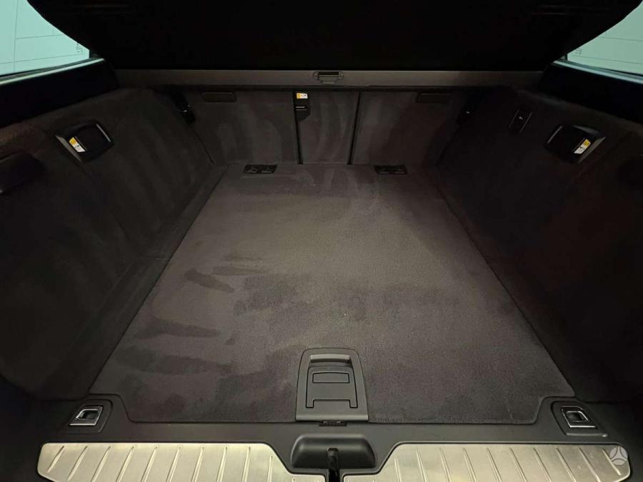 Melns BMW 530 2011 Marijampole, ar dzinēja tilpumu 2.99 L un nobraukumu 271 tūkst. km par 9999 €, foto 31 vietnē AUTOMOTO.COM.LV