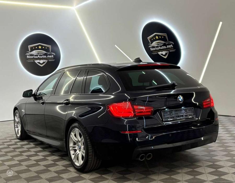 Black BMW 530 2011 in Marijampole, with an engine capacity of 2.99 L and mileage of 271 thousand km for 9850 €, photo 29 on AUTOMOTO.COM.LV