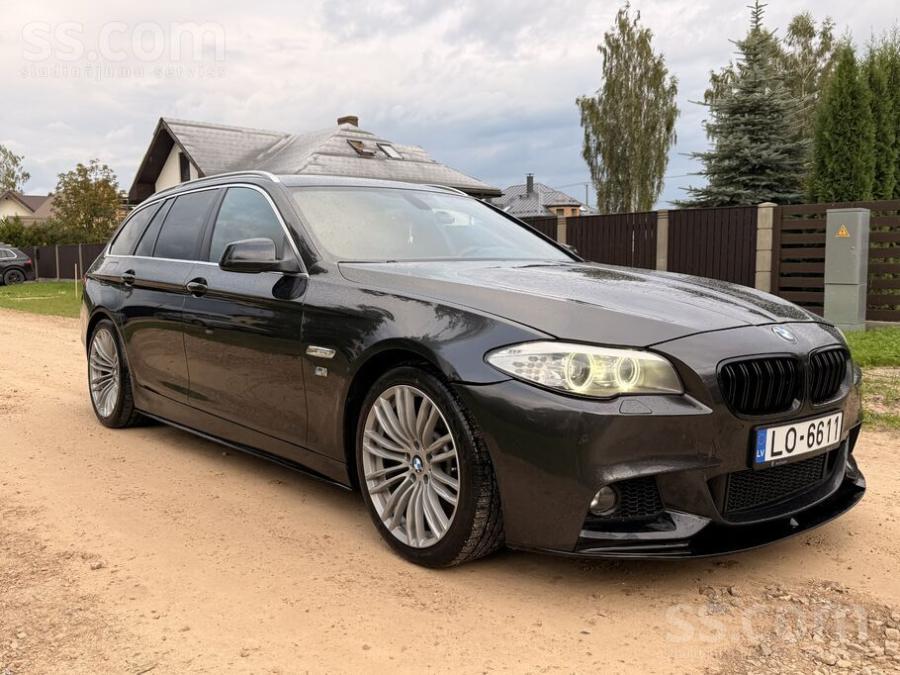 Black BMW 530 2011 in Riga, with an engine capacity of 3.00 L and mileage of 335 thousand km for 8500 €, photo 4 on AUTOMOTO.COM.LV