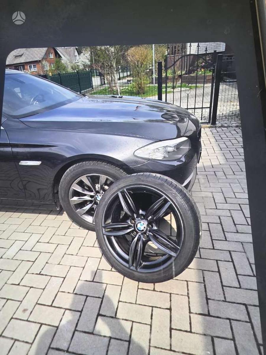 Black BMW 530 2011 in Druskininkai, with an engine capacity of 2.99 L and mileage of 301 thousand km for 7300 €, photo 8 on AUTOMOTO.COM.LV