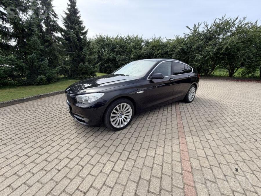 Melns BMW 530 2011 Dobele, ar dzinēja tilpumu 3.00 L un nobraukumu 240 tūkst. km par 8700 €, foto 1 vietnē AUTOMOTO.COM.LV