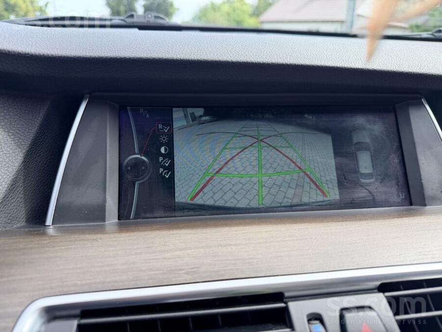 Melns BMW 530 2011 Dobele, ar dzinēja tilpumu 3.00 L un nobraukumu 240 tūkst. km par 8700 €, foto 7 vietnē AUTOMOTO.COM.LV
