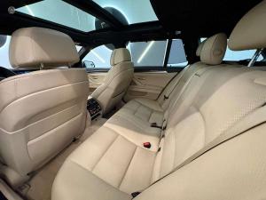 Black BMW 530 2011 in Marijampole, with an engine capacity of 2.99 L and mileage of 272 thousand km for 10850 €, photo 10 on AUTOMOTO.COM.LV