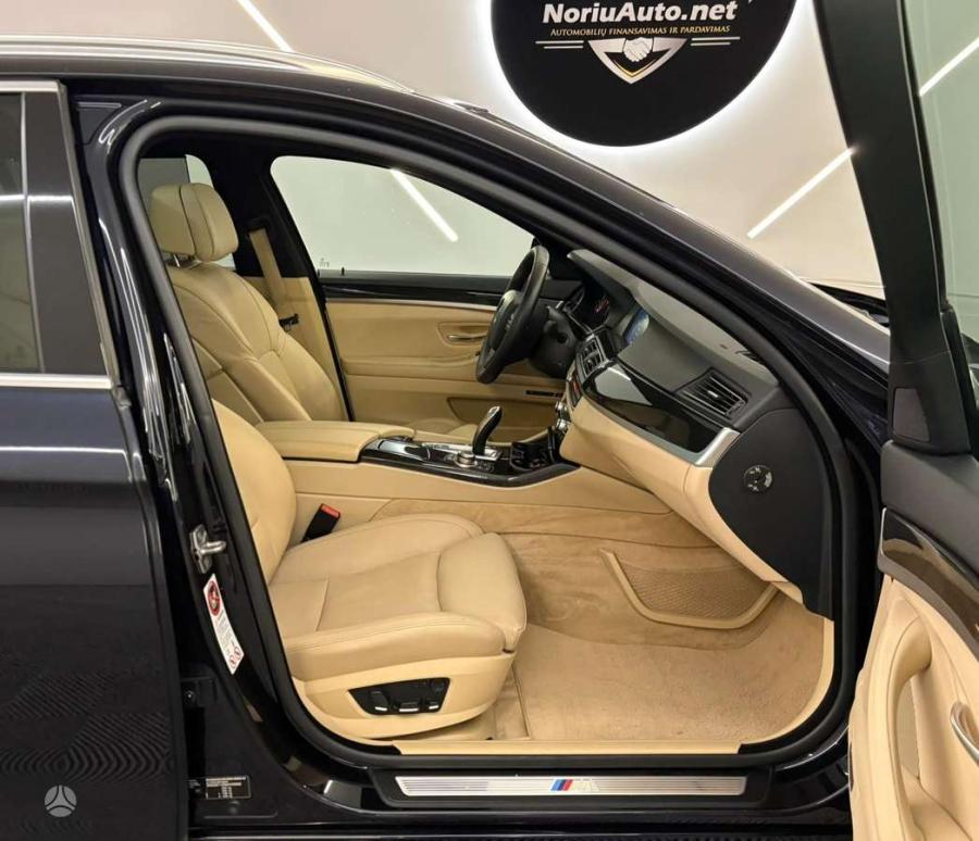 Black BMW 530 2011 in Marijampole, with an engine capacity of 2.99 L and mileage of 272 thousand km for 10850 €, photo 17 on AUTOMOTO.COM.LV