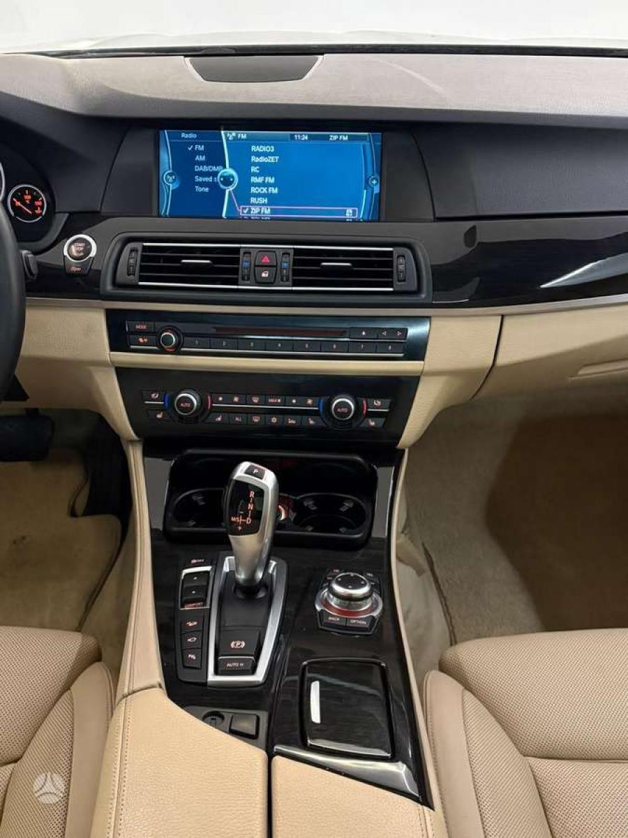 Black BMW 530 2011 in Marijampole, with an engine capacity of 2.99 L and mileage of 272 thousand km for 10850 €, photo 37 on AUTOMOTO.COM.LV