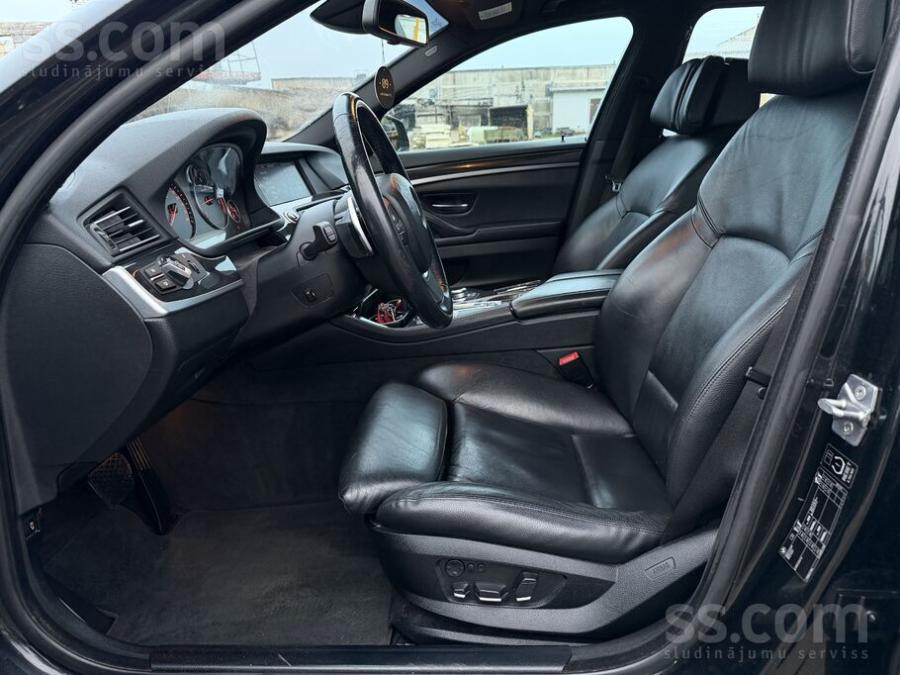 Melns BMW 530 2011 Ogre, ar dzinēja tilpumu 3.00 L un nobraukumu 287 tūkst. km par 9850 €, foto 11 vietnē AUTOMOTO.COM.LV