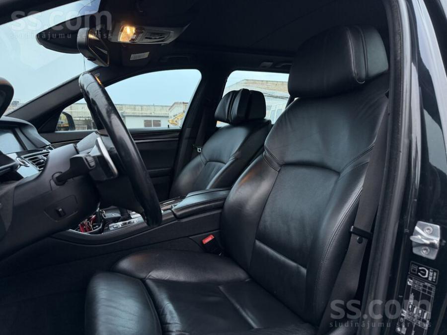 Melns BMW 530 2011 Ogre, ar dzinēja tilpumu 3.00 L un nobraukumu 287 tūkst. km par 9850 €, foto 13 vietnē AUTOMOTO.COM.LV