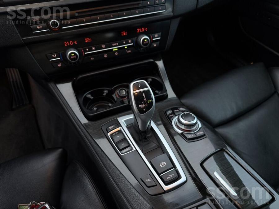 Melns BMW 530 2011 Ogre, ar dzinēja tilpumu 3.00 L un nobraukumu 287 tūkst. km par 9850 €, foto 21 vietnē AUTOMOTO.COM.LV
