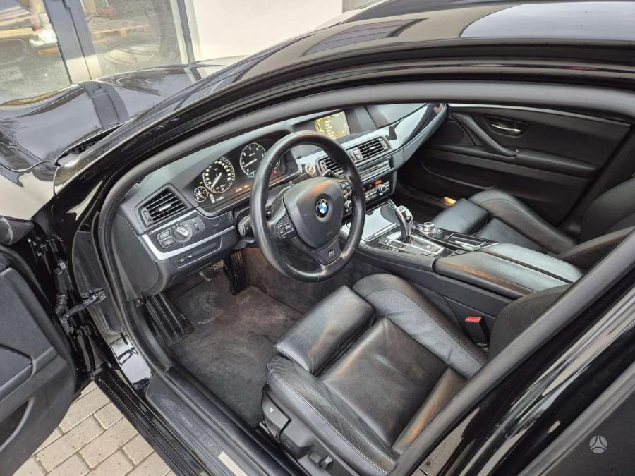 Melns BMW 530 2012 Marijampole, ar dzinēja tilpumu 2.99 L un nobraukumu 228 tūkst. km par 7500 €, foto 9 vietnē AUTOMOTO.COM.LV
