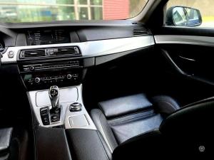 Black BMW 530 2012 in Klaipeda, with an engine capacity of 2.99 L and mileage of 297 thousand km for 7700 €, photo 21 on AUTOMOTO.COM.LV