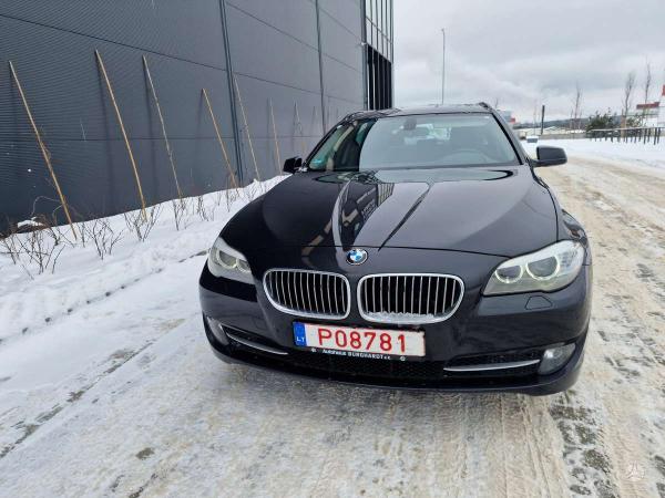 Melns BMW 530 2012 Viļņa, ar dzinēja tilpumu 3.00 L un nobraukumu 217 tūkst. km par 7999 €, foto 3 vietnē AUTOMOTO.COM.LV