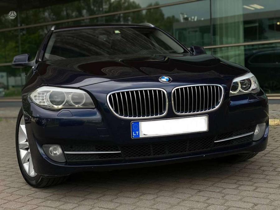 Black BMW 530 2012 in Klaipeda, with an engine capacity of 2.99 L and mileage of 297 thousand km for 7700 €, photo 4 on AUTOMOTO.COM.LV