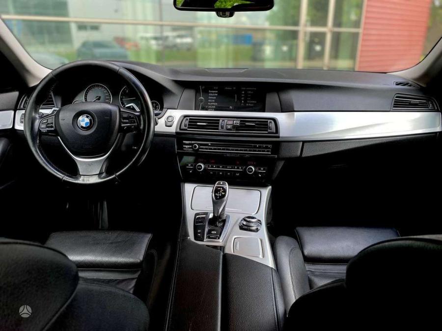 Black BMW 530 2012 in Klaipeda, with an engine capacity of 2.99 L and mileage of 297 thousand km for 7700 €, photo 12 on AUTOMOTO.COM.LV