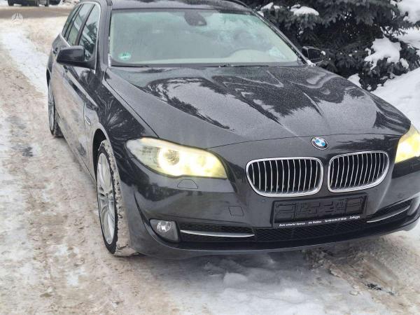Melns BMW 530 2012 Utena, ar dzinēja tilpumu 2.99 L un nobraukumu 334 tūkst. km par 8500 €, foto 2 vietnē AUTOMOTO.COM.LV