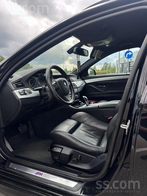 Melns BMW 530 2012 Tukums, ar dzinēja tilpumu 3.00 L un nobraukumu 361 tūkst. km par 10300 €, foto 8 vietnē AUTOMOTO.COM.LV