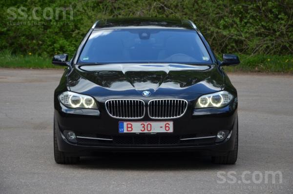 Black BMW 530 2012 in Riga, with an engine capacity of 3.00 L and mileage of 226 thousand km for 11990 €, photo 3 on AUTOMOTO.COM.LV