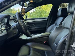 Black BMW 530 2012 in Cesis, with an engine capacity of 3.00 L and mileage of 345 thousand km for 10500 €, photo 9 on AUTOMOTO.COM.LV