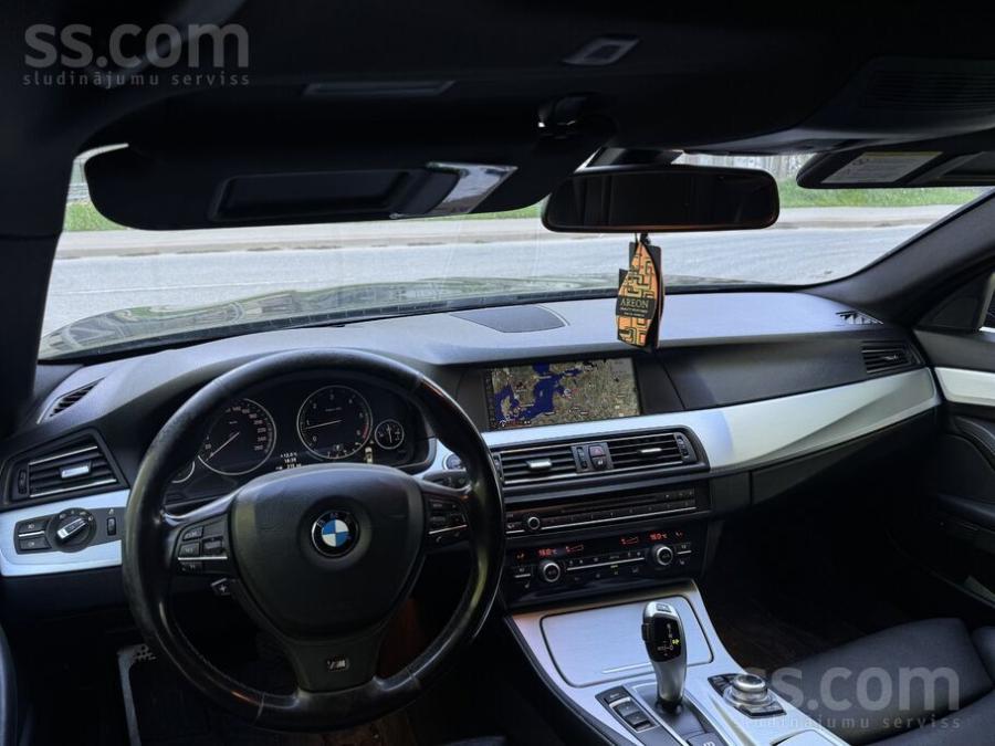 Black BMW 530 2012 in Cesis, with an engine capacity of 3.00 L and mileage of 345 thousand km for 10500 €, photo 10 on AUTOMOTO.COM.LV