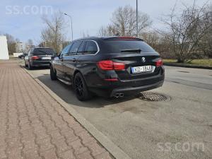 Black BMW 530 2012 in Riga, with an engine capacity of 3.00 L and mileage of 287 thousand km for 7790 €, photo 5 on AUTOMOTO.COM.LV