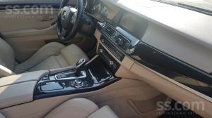 Black BMW 530 2012 in Riga, with an engine capacity of 3.00 L and mileage of 287 thousand km for 7790 €, photo 7 on AUTOMOTO.COM.LV
