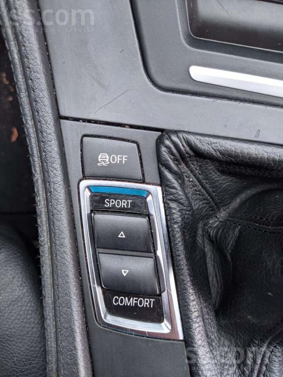 Black BMW 530 2012 in Riga, with an engine capacity of 3.00 L and mileage of 405 thousand km for 6000 €, photo 8 on AUTOMOTO.COM.LV
